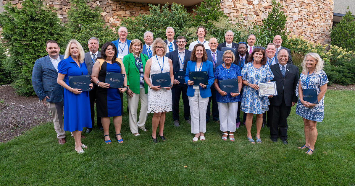 Alumni Association clubs honored for outstanding contributions | UKNow
