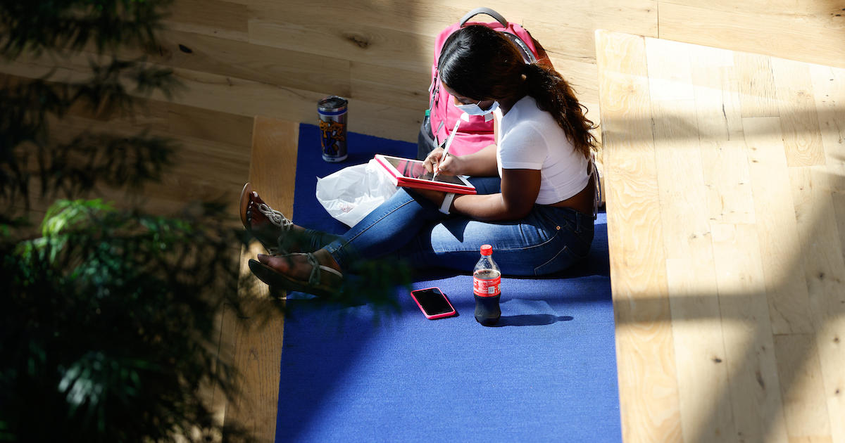 UK Celebrates National Distance Learning Week | UKNow