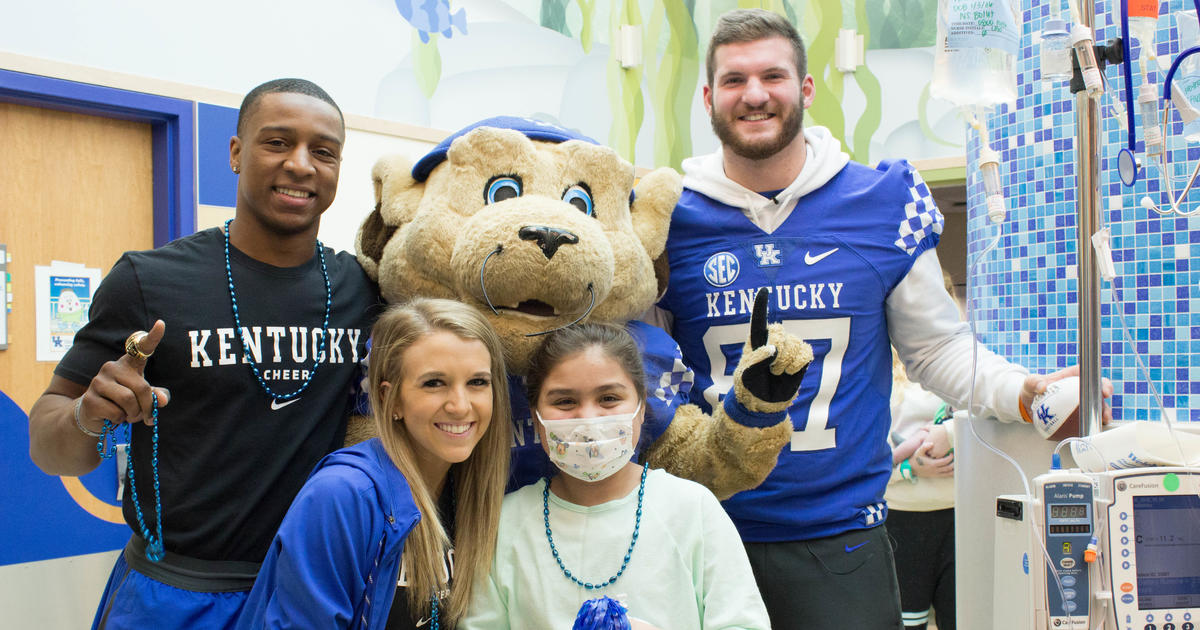 UK Football Player CJ Conrad Brings Homecoming Festivities to KCH | UKNow