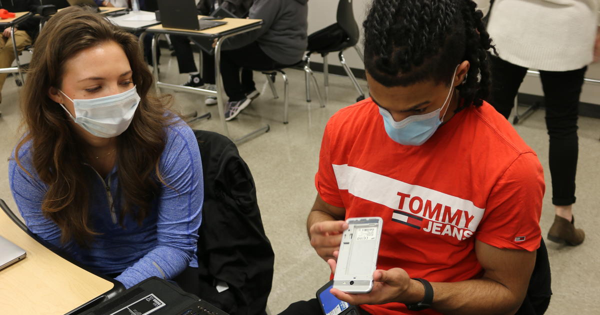 Information Communication Technology Class Collaborates with iFixit | UKNow