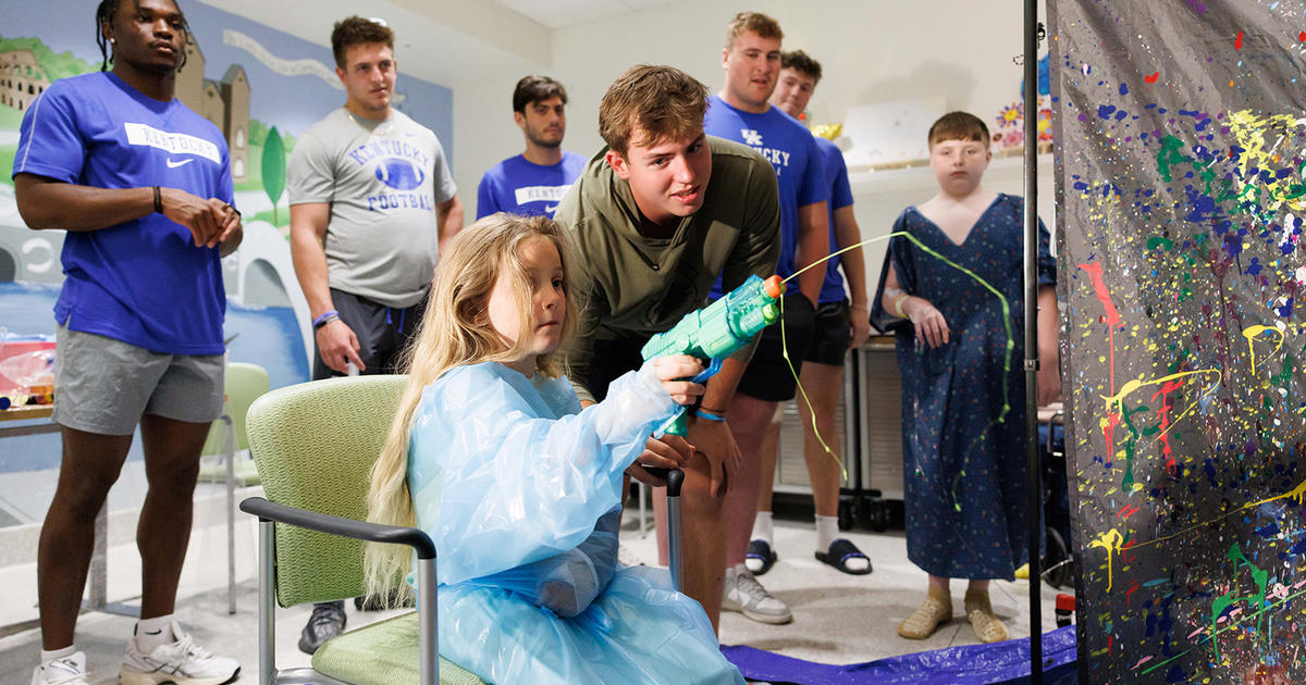 UK football’s Josh Kattus trades game days for playtime at Kentucky ...
