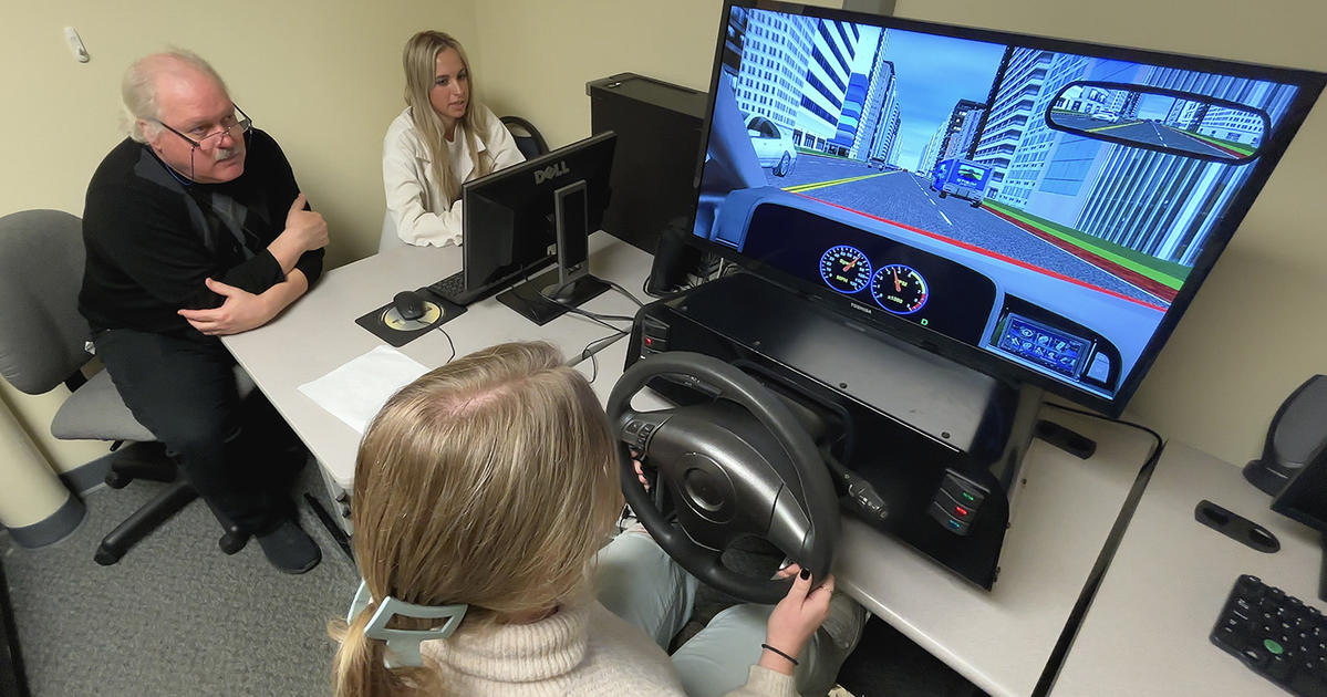 ‘Great Teacher’ Mark Fillmore emphasizes importance of student research ...