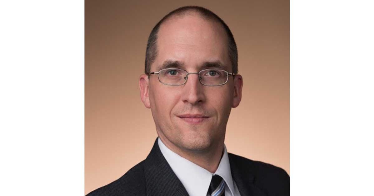Vanderford Honored With Hartford-Nicholson Award From SRAI | UKNow
