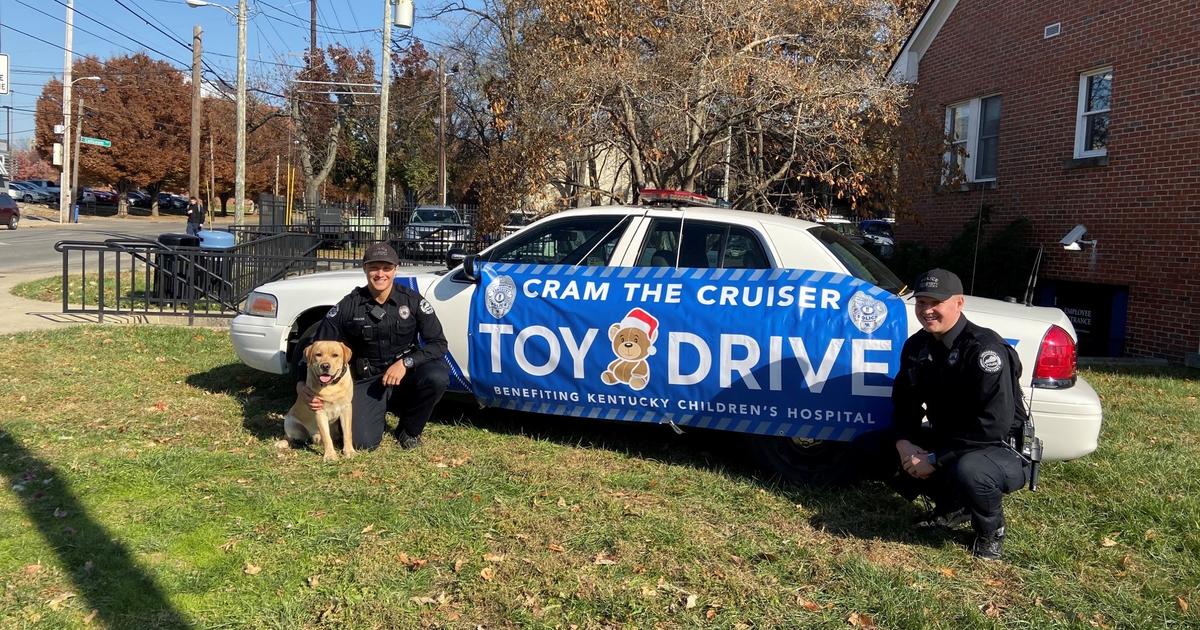 Help UK Police 'Cram the Cruiser' in Holiday Toy Drive for KCH | UKNow