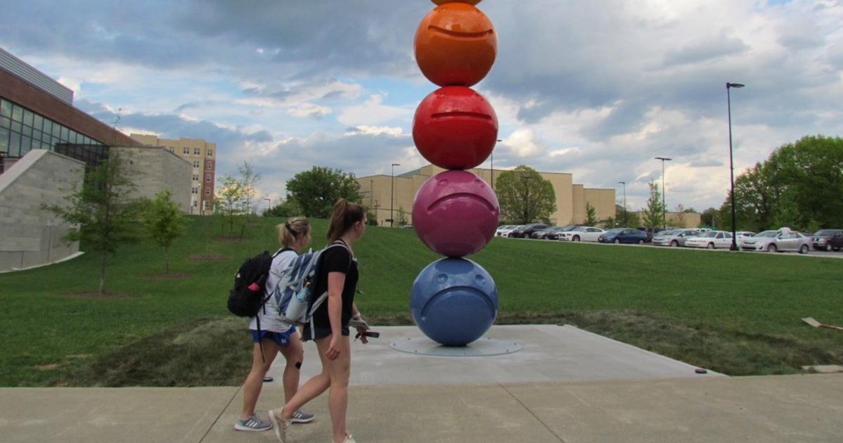 Gatton Student Center's Tony Tasset Sculpture Evokes 'All the Feels ...