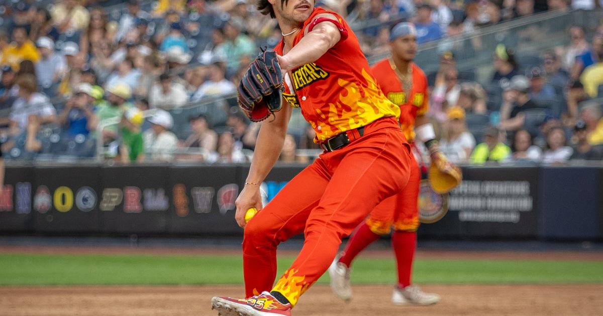Former Wildcats take to the field with Banana Ball | UKNow