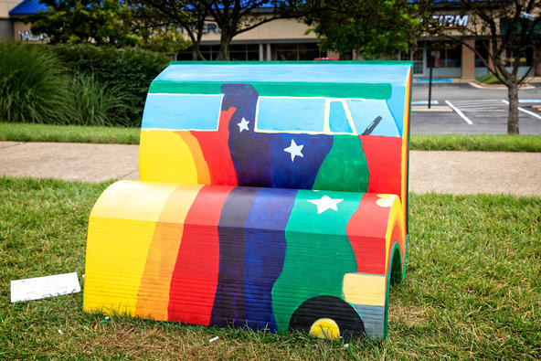 Book Benches Pay Homage to UK Authors, Artists | UKNow