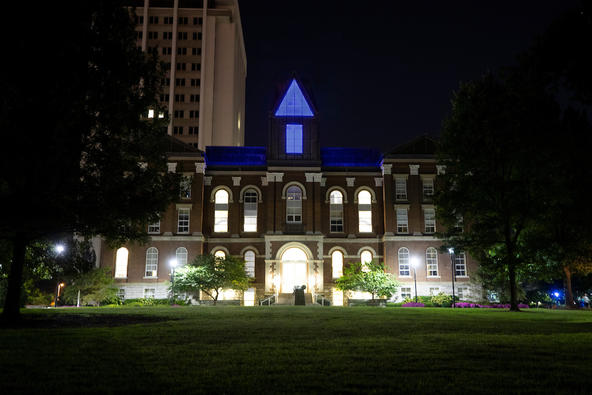 UK to Turn Campus Blue for December Commencement | UKNow