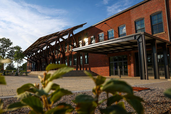 UK Gray Design Building officially opens, creating collaborative space for students, faculty | UKNow