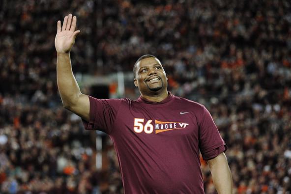 College football legend now advises, mentors students at UK’s College ...