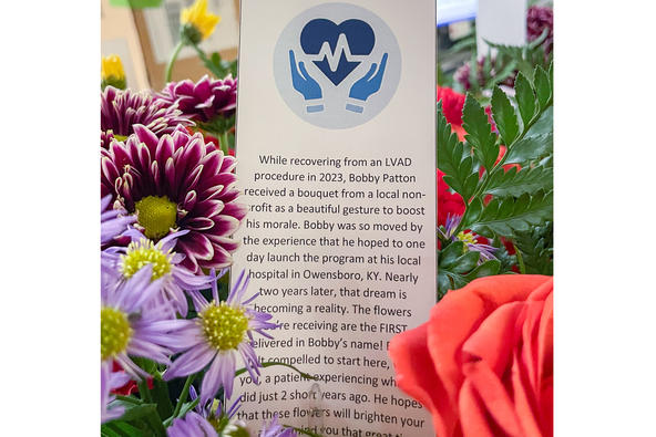 UK patient delivers flowers and hope for those on a similar journey | UKNow