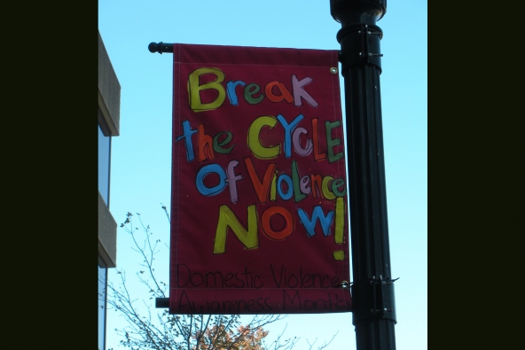 Banners and Rocks Exhibit Brings Violence Awareness | UKNow