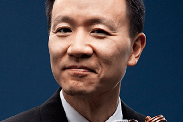 Uk Orchestra To Perform With Acclaimed Concertmaster Violinist David