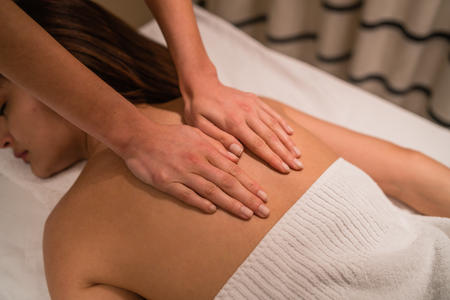 The healing power of touch: The benefits of massage therapy | UKNow