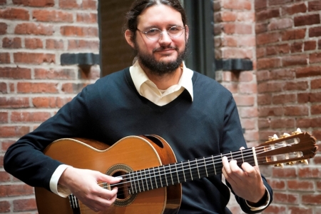 Guitar Professor Collaborates With UK Percussion on World Premiere | UKNow